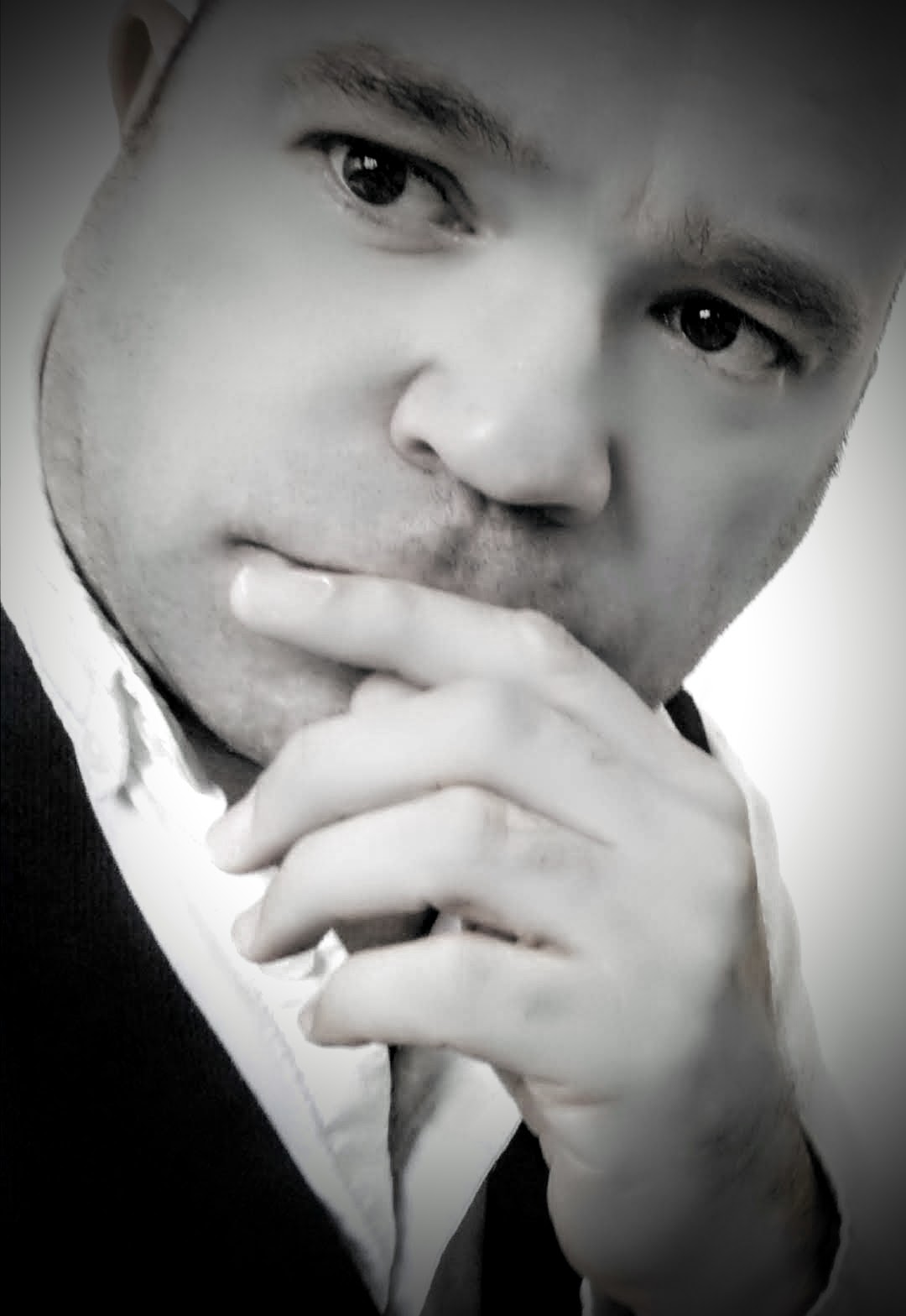 Elliot Thorpe – THE DEAN MARTIN ASSOCIATION